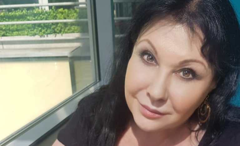 Dáda Patrasová navštívila známého stylistu. Po proměně vypadá, jako ...